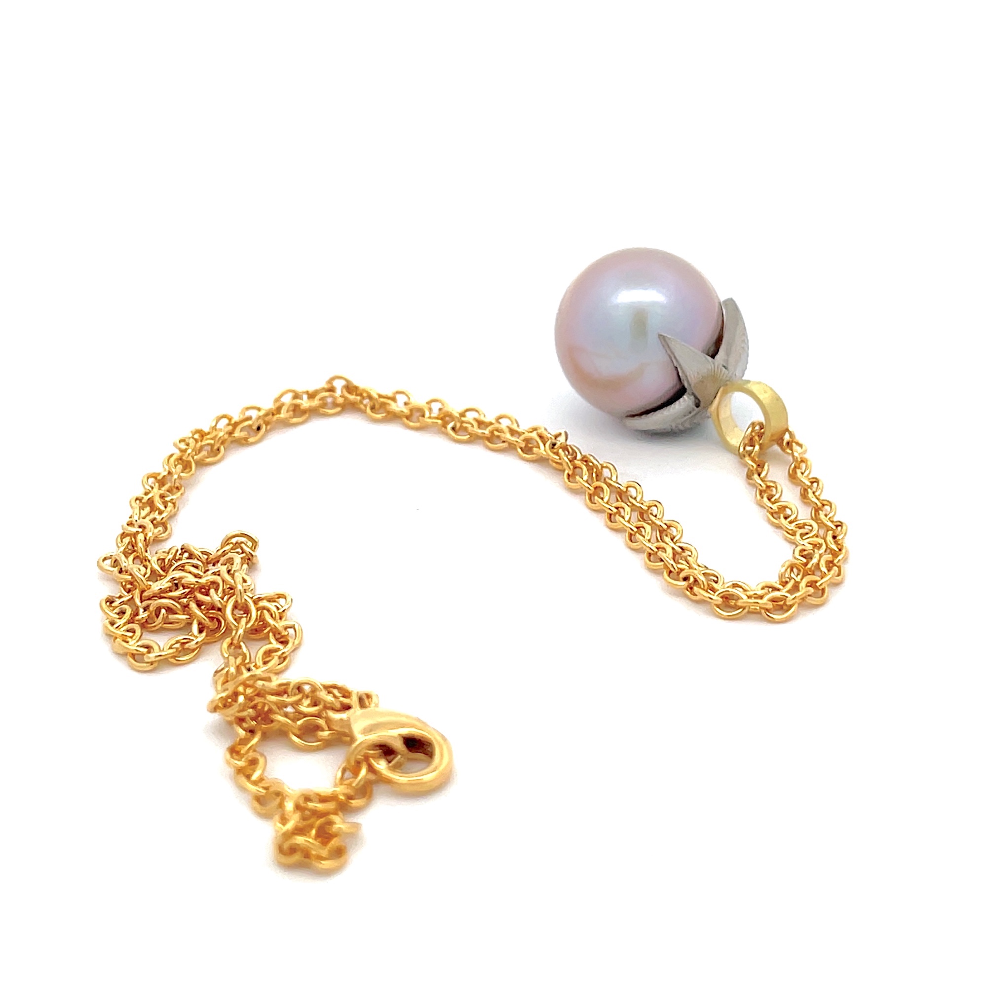 Damascus Pearl Pendant Berry